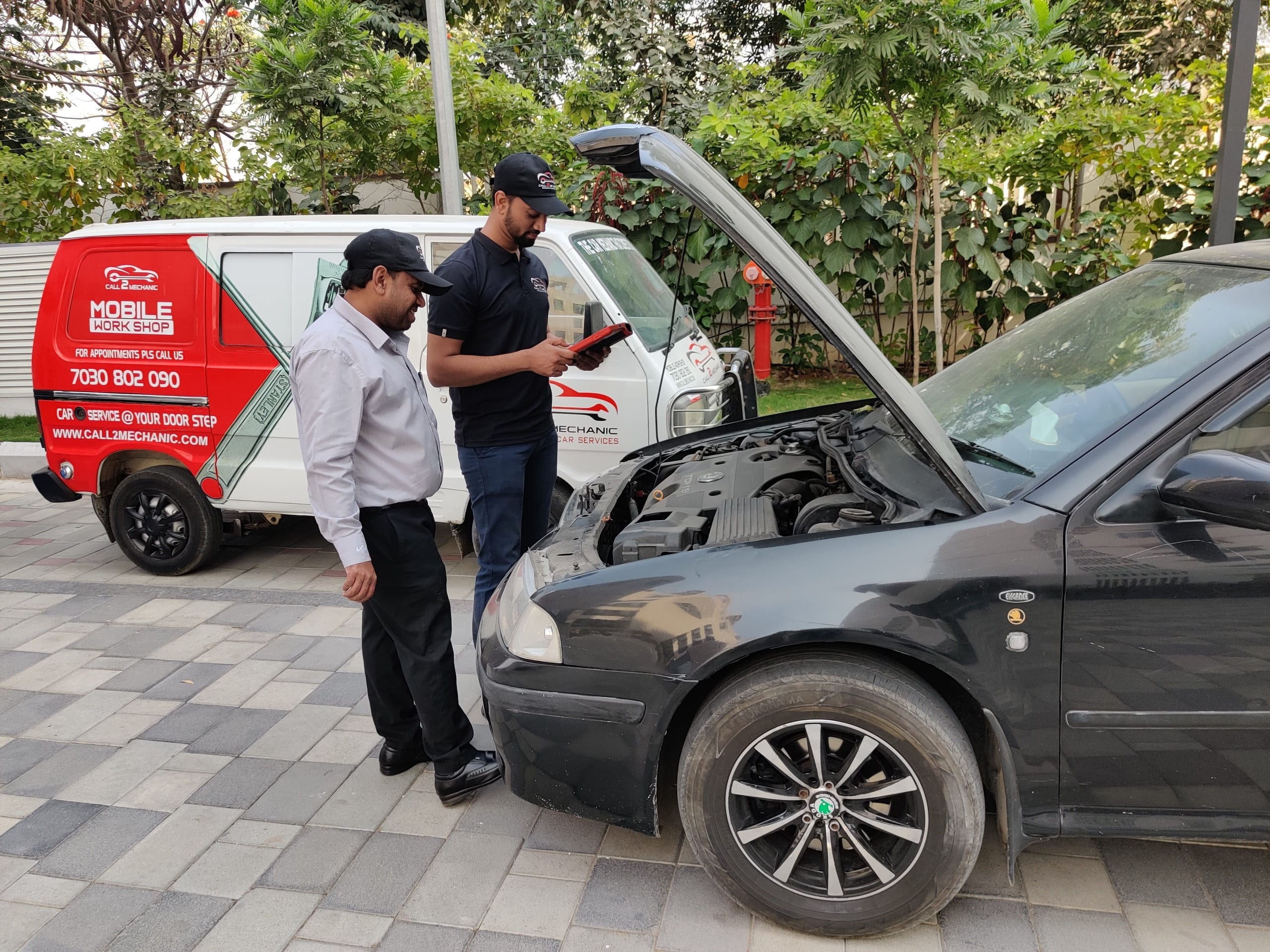 Car Service At Your Doorstep - Call 2 Mechanic